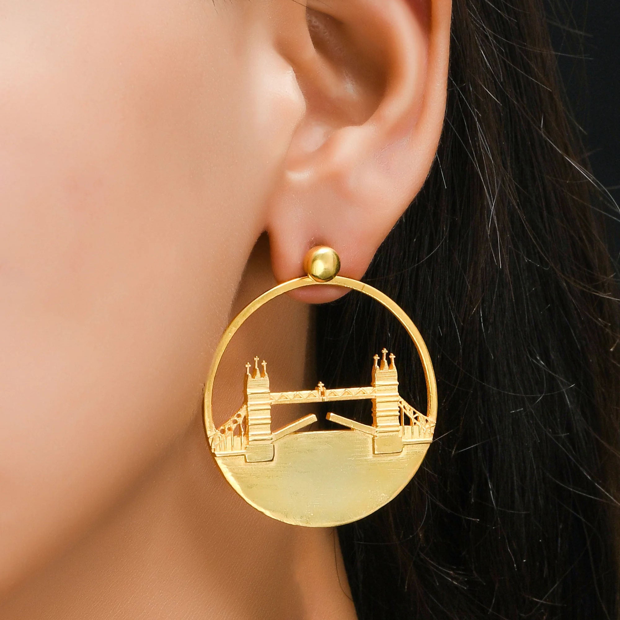 Jey Jewels Tower Bridge Gold Hoop Earrings - Large